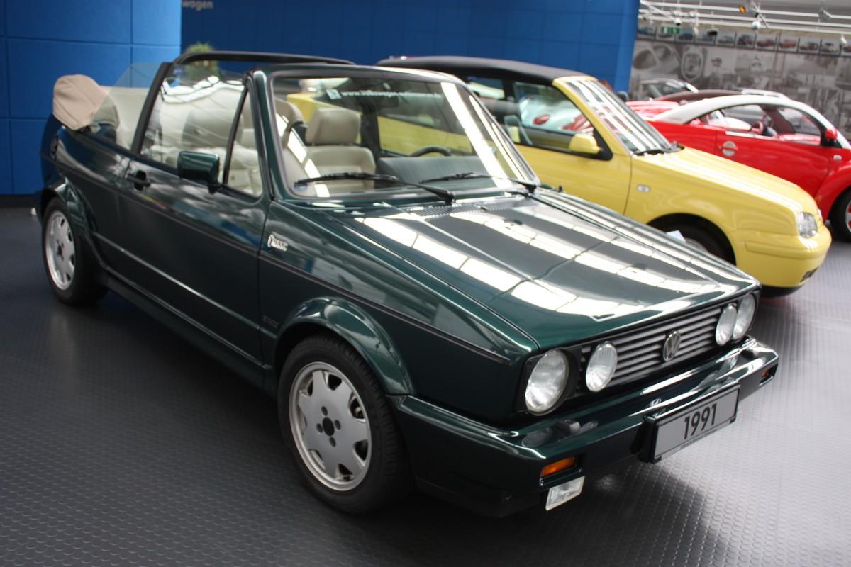 Volkswagen Golf 1 Cabrio Golf 1 Cabrio Im Kompletten Carbon Outfit